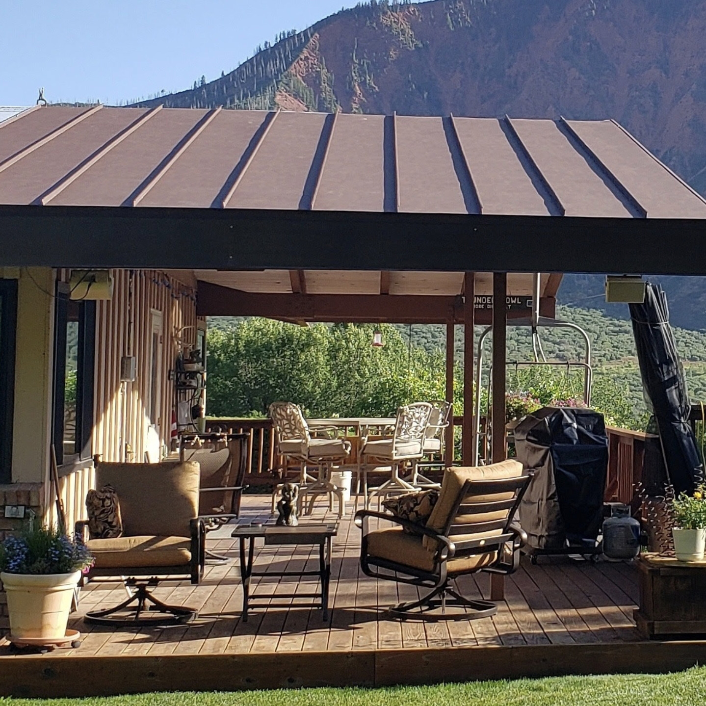 Custom Deck Construction and Repair - Aspen Roofing Contractors